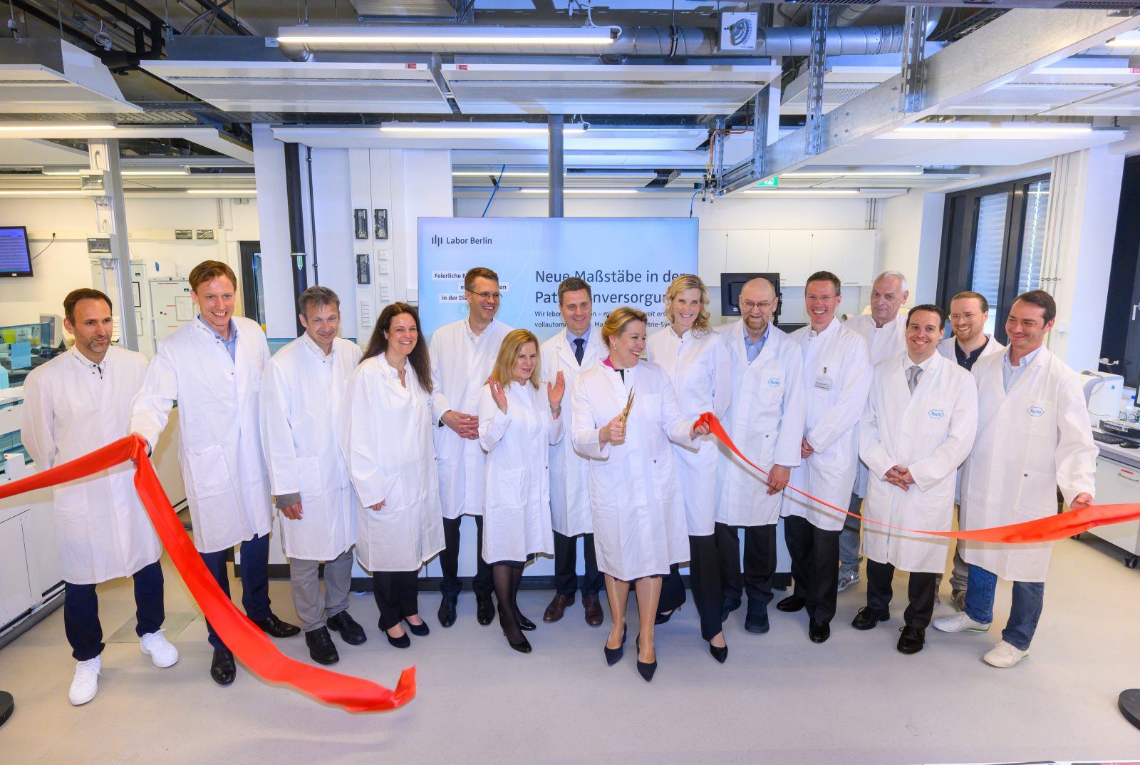 Inauguration of the world's first fully automated mass spectrometry ...